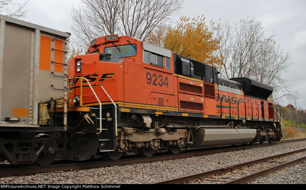 BNSF 9234 - DPU